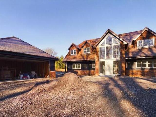 5 Bedroom Detached House For Sale In Silchester, Reading