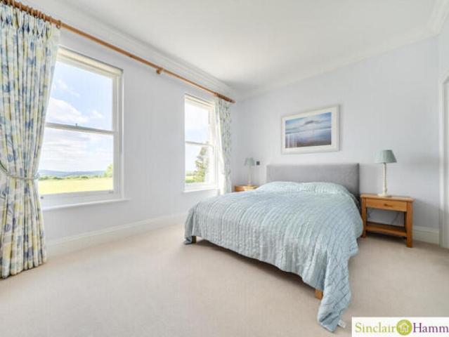 5 bedroom detached house for sale in Silverstead Lane, Westerham, TN16