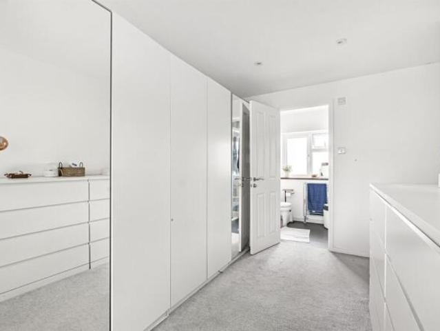 5 bedroom detached house for sale in Silverthorne Drive, Caversham Heights, Reading, RG4
