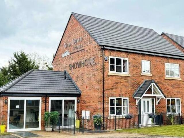 5 Bedroom Detached House For Sale In Spring View Fields
