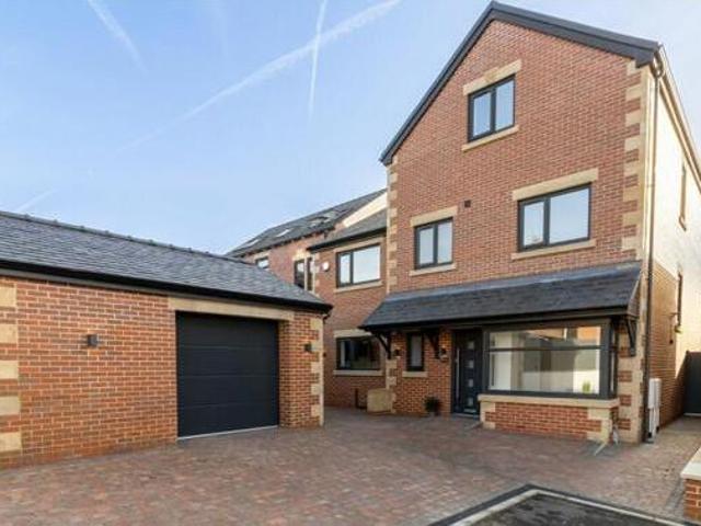 5 Bedroom Detached House For Sale In Springhead