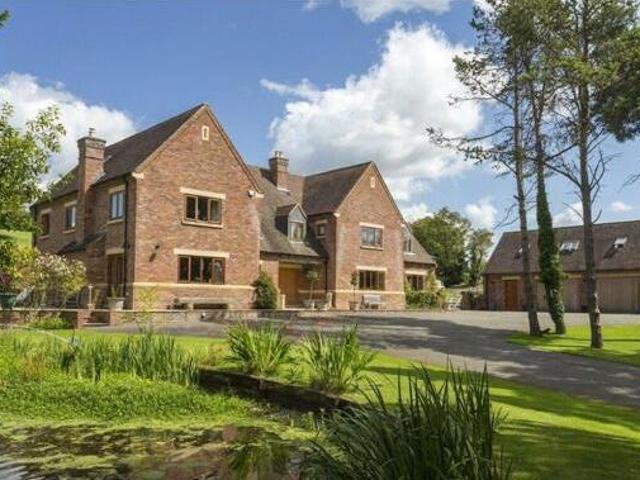 5 Bedroom Detached House For Sale In Studley, Warwickshire