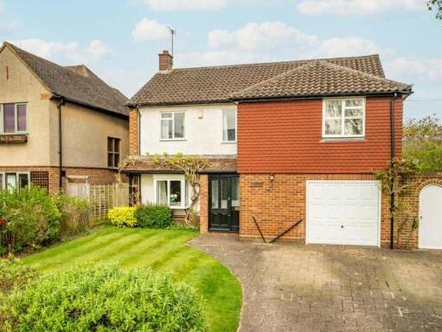 5 Bedroom Detached House For Sale In St. Albans, Hertfordshire