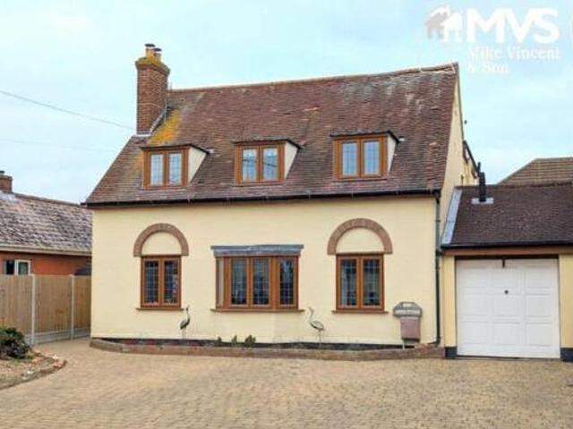 5 Bedroom Detached House For Sale In St. Osyth