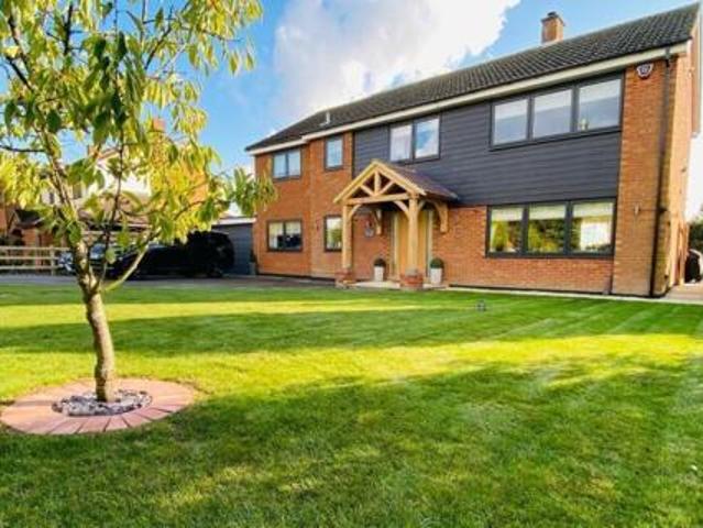 5 Bedroom Detached House For Sale In St. Neots, Cambridgeshire