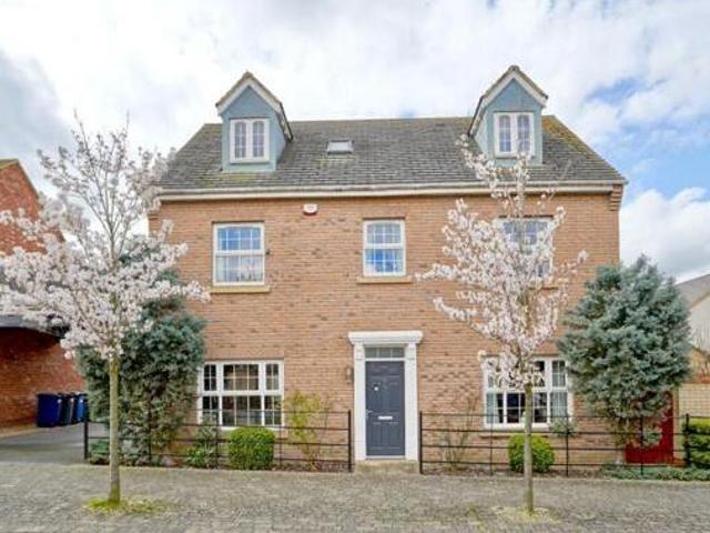 5 Bedroom Detached House For Sale In St. Neots, Cambridgeshire