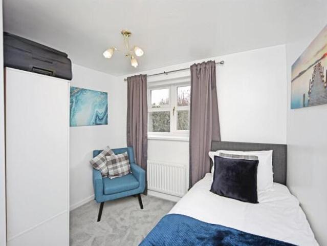 5 bedroom detached house for sale in Stableford Close, Harborne, Birmingham, B32