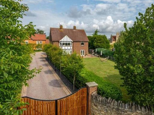 5 Bedroom Detached House For Sale In Stagsden