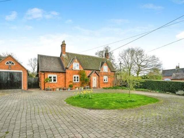 5 Bedroom Detached House For Sale In Stafford, Staffordshire