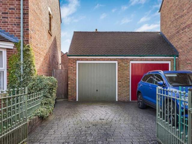5 bedroom detached house for sale in Staldon Road, Swindon, SN1