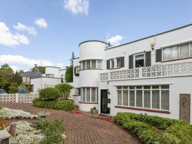 5 Bedroom Detached House For Sale In Stanmore