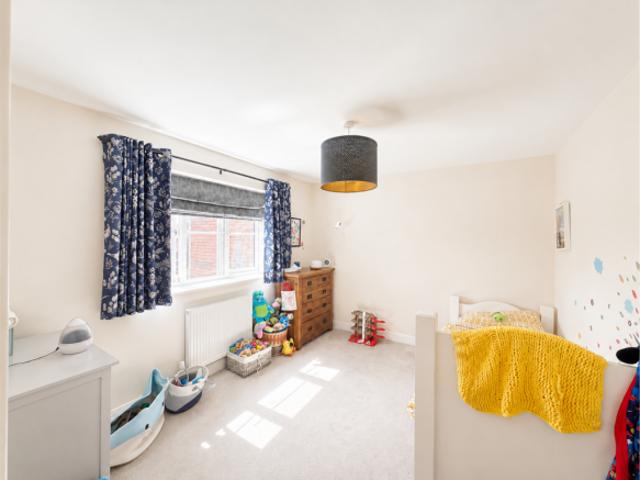 5 bedroom detached house for sale in Staplehurst, Kent, TN12