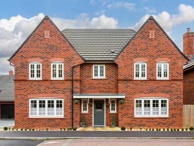 5 Bedroom Detached House For Sale In Stewartby
