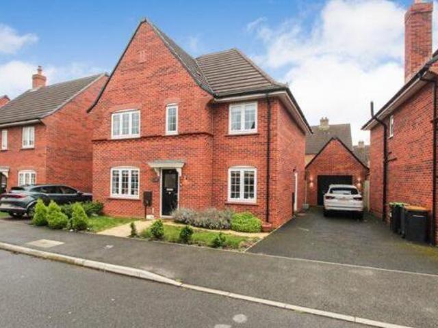 5 Bedroom Detached House For Sale In Stewartby