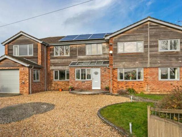 5 Bedroom Detached House For Sale In Stockbridge