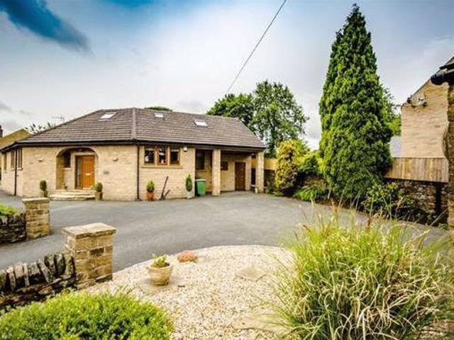 5 bedroom detached house for sale in Stoney Bank Lane New Mill Holmfirth HD9