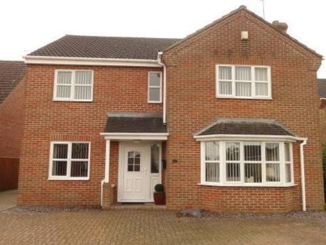 5 bedroom detached house for sale in Stonecross Way March Cambridgeshire PE15