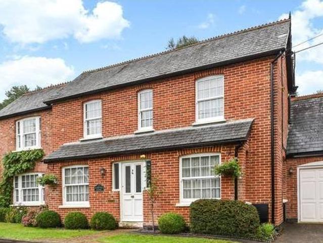 5 bedroom detached house for sale in Stonehill Road Headley Down Hampshire GU35