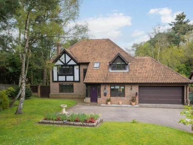 5 Bedroom Detached House For Sale In Storrington