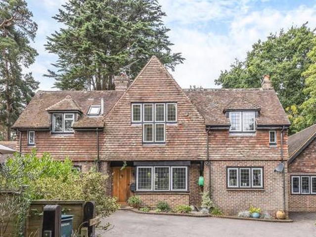 5 bedroom detached house for sale in Storrington close to the village centre RH20
