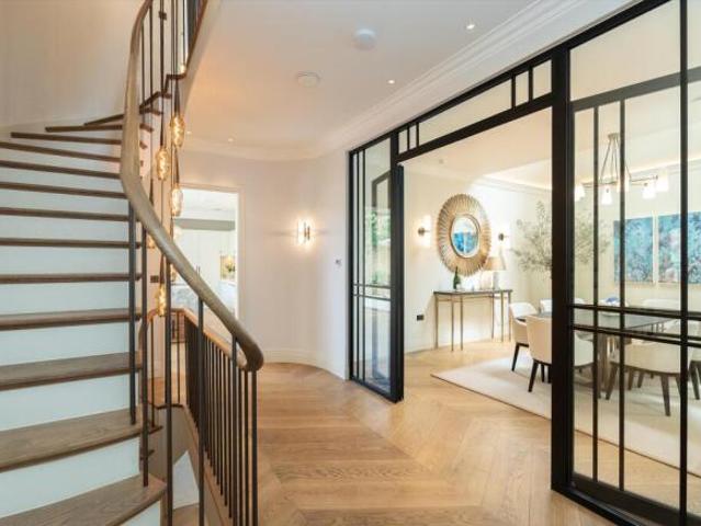 5 bedroom detached house for sale in Sunnyside, Wimbledon, London, SW19