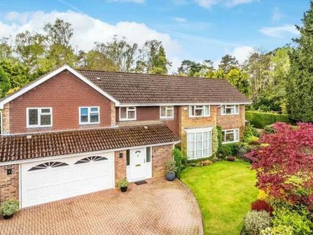 5 Bedroom Detached House For Sale In Surrey