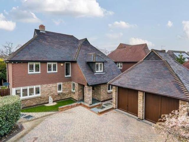 5 Bedroom Detached House For Sale In Surrey