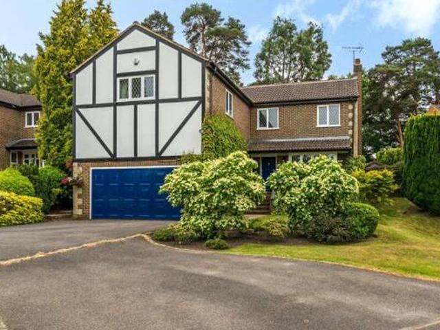5 Bedroom Detached House For Sale In Surrey