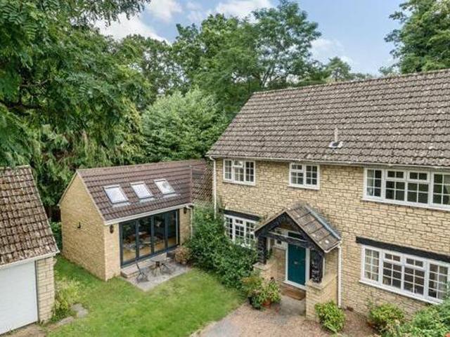 5 Bedroom Detached House For Sale In Surrey