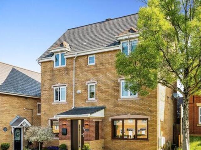 5 Bedroom Detached House For Sale In Swansea