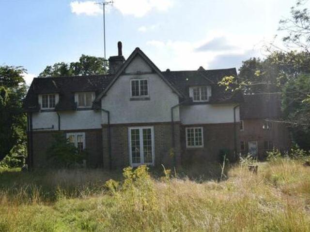 5 Bedroom Detached House For Sale In Potten End