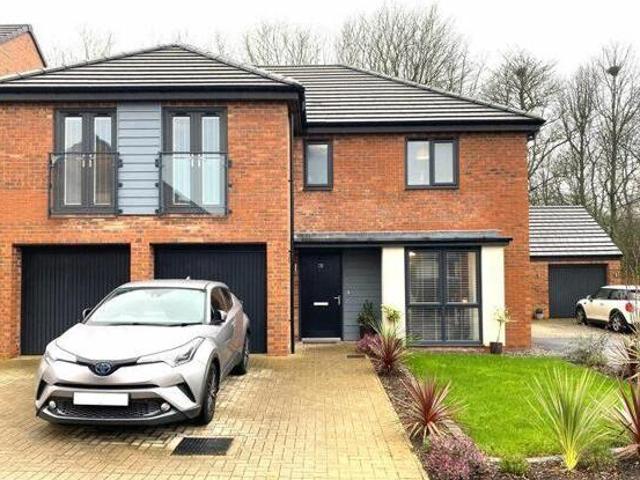 5 Bedroom Detached House For Sale In Potters Hill