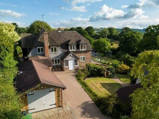 5 bedroom detached house for sale in Pottery Lane Inkpen RG17