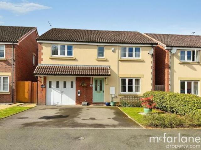 5 bedroom detached house for sale in Polesdon Avenue, Coate, SN3