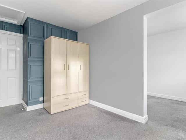 5 bedroom detached house for sale in Pool Bank Close, Otley, LS21