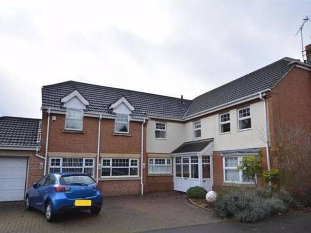 5 bedroom detached house for sale in Porters Lane Oakwood Derby DE21