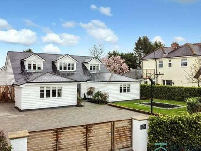 5 bedroom detached house for sale in Paynes Lane Maidstone Kent ME15