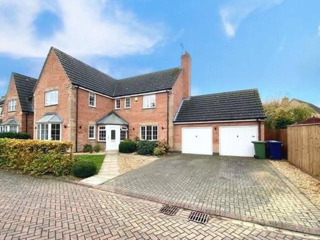 5 bedroom detached house for sale in Park View East MARCH PE15