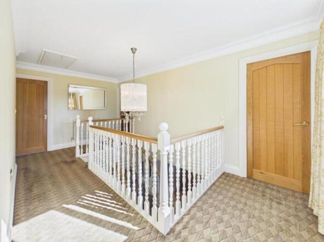 5 bedroom detached house for sale in Petworth Drive, Whirlow, Sheffield, S11