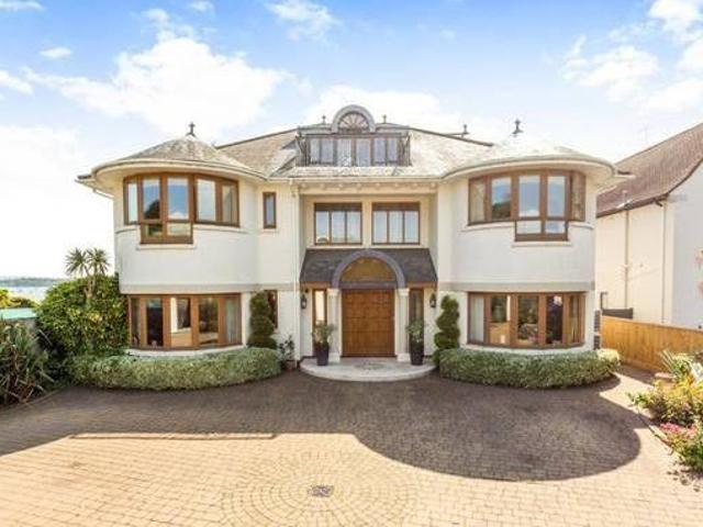 5 bedroom detached house for sale in Pearce Avenue Poole BH14 BH14