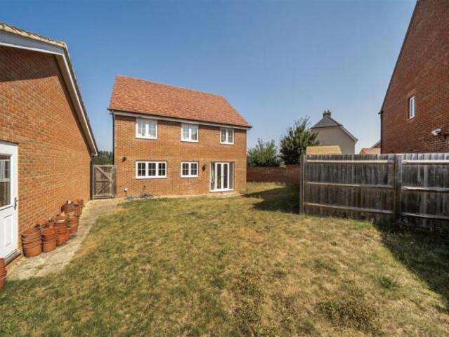 5 bedroom detached house for sale in Perch Mews, Bedford, MK40