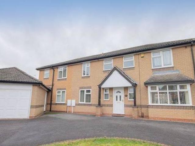 5 bedroom detached house for sale in Pilgrims Way Stenson Fields DE24