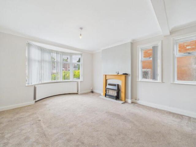 5 bedroom detached house for sale in Pine Tree Avenue, Humberstone, LE5