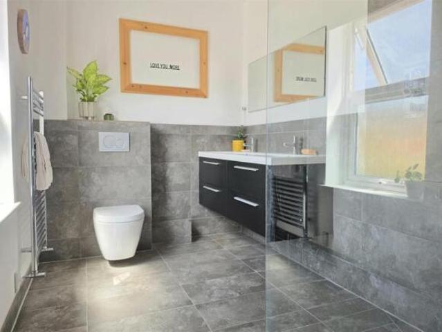 5 bedroom detached house for sale in Pine Tree Drive, Barnwood, GL4