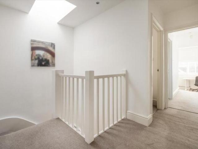 5 bedroom detached house for sale in Plymouth Drive, Sevenoaks, Kent TN13