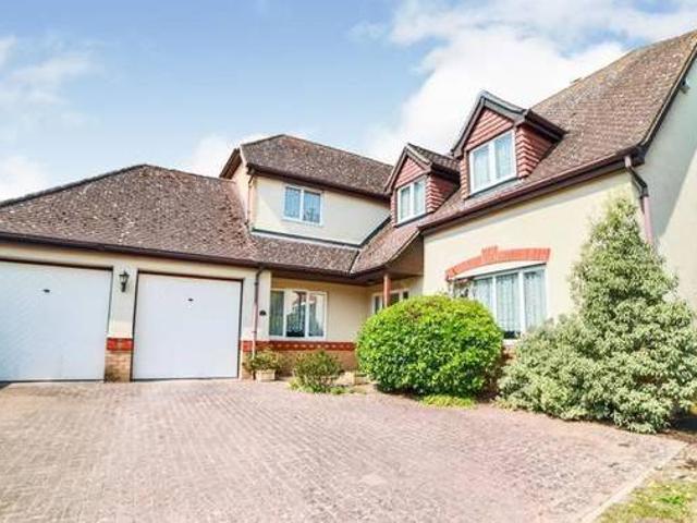 5 bedroom detached house for sale in Plough Close Steeple Morden ROYSTON SG8