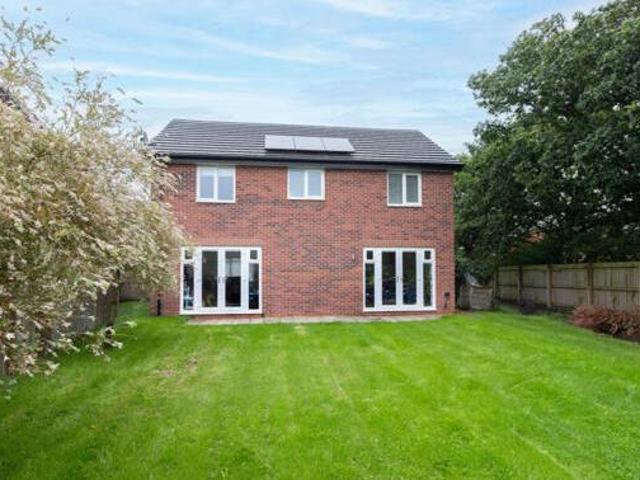5 Bedroom Detached House For Sale In Preston