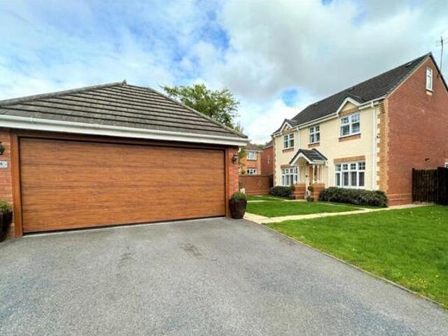 5 Bedroom Detached House For Sale In Priorslee, Telford