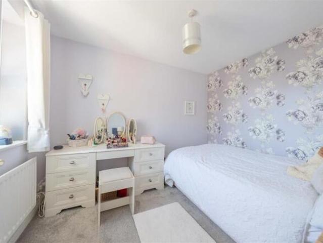 5 bedroom detached house for sale in Primula Close, Northampton, NN3