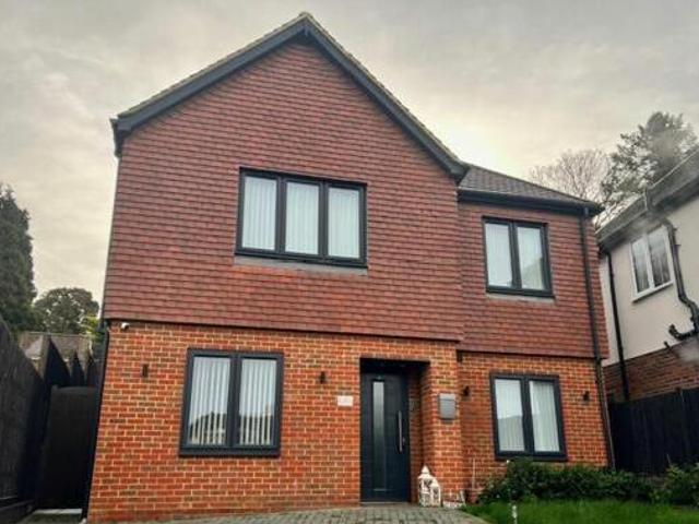 5 Bedroom Detached House For Sale In Purley